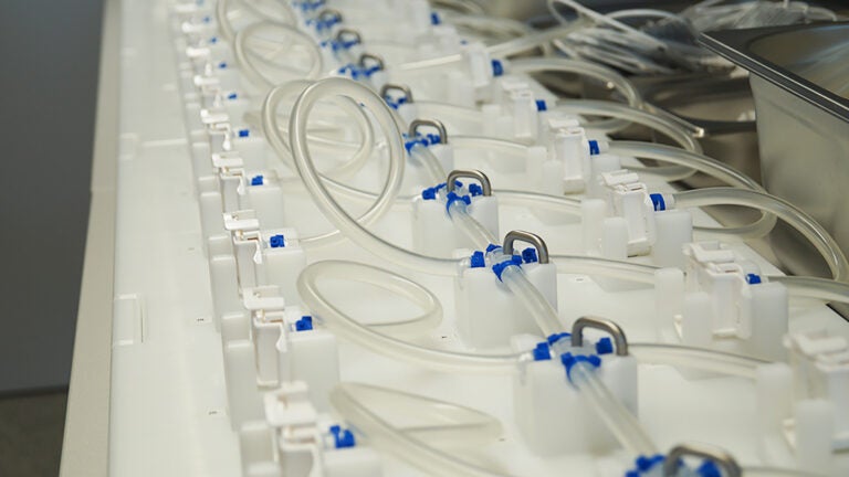Single-Use Manifold Assemblies - Pharmaceutical Technology